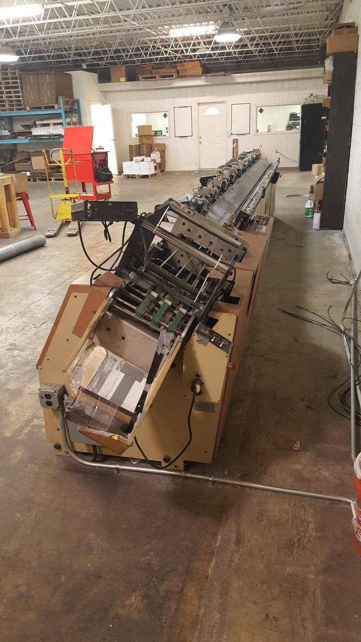 Lot #49: Harris Macey OMNIBINDER 9 Pocket Collator/Stitcher with Offset ...